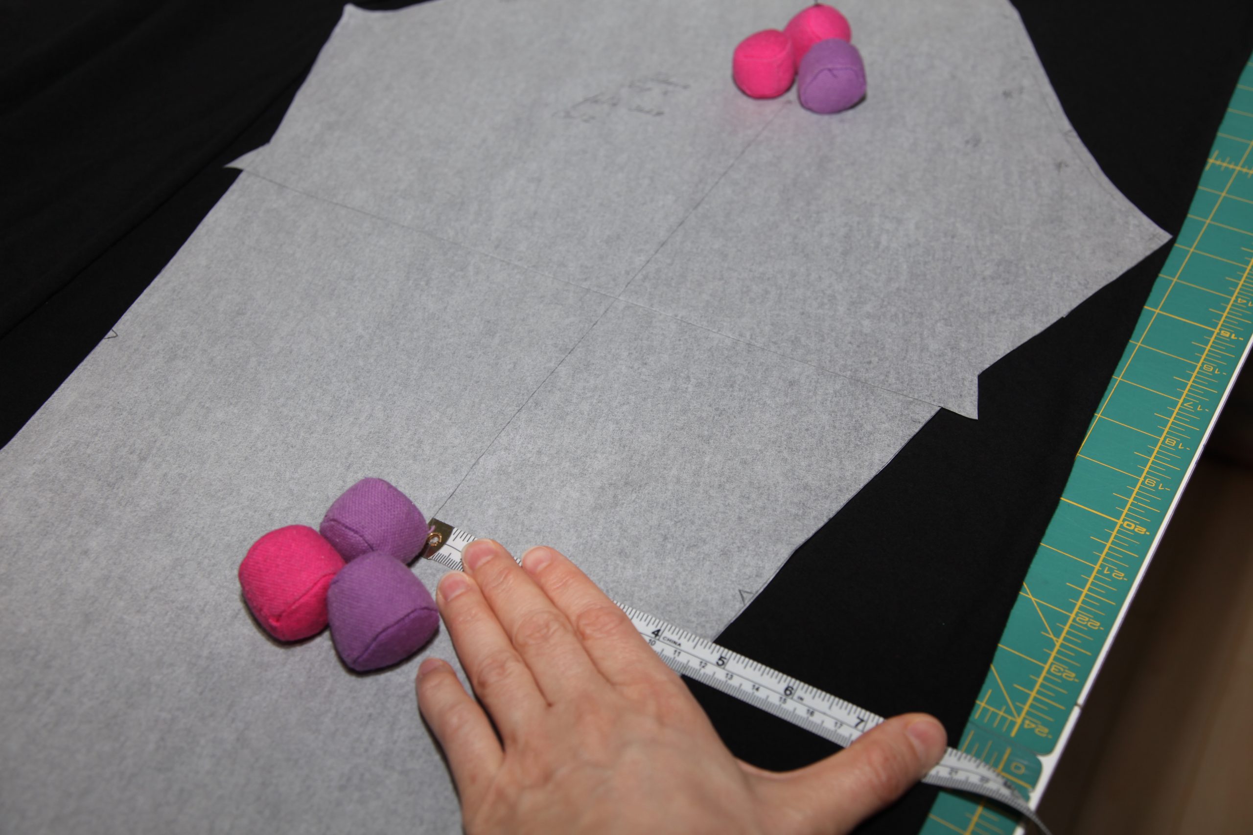 3 Rules For Laying Out Patterns And Cutting Fabric Seamingly Badass